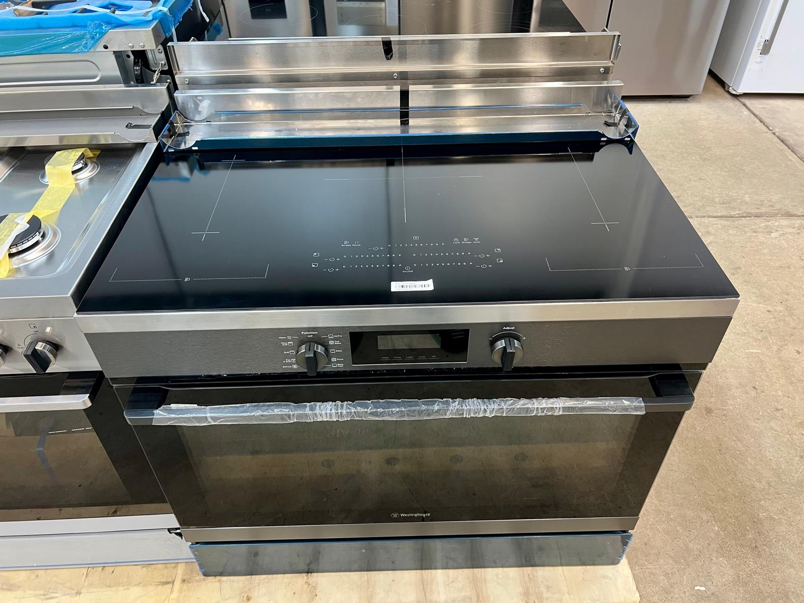 Westinghouse 90cm Electric Freestanding Oven with Induction Cooktop ...
